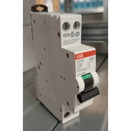 2CDS252280R0324 ABB BEZPIECZNIK 2P C32 S202C-C32 Wyłącznik nadmiarowo ...